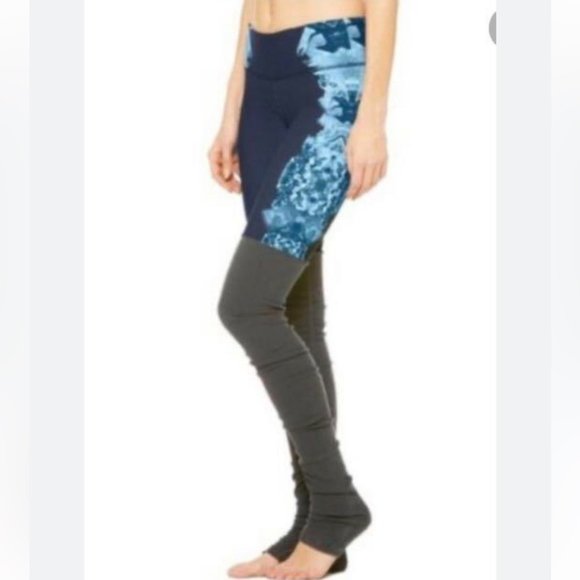ALO Yoga | Pants & Jumpsuits | Alo Yoga Goddess Crystal Sky Geometric ...